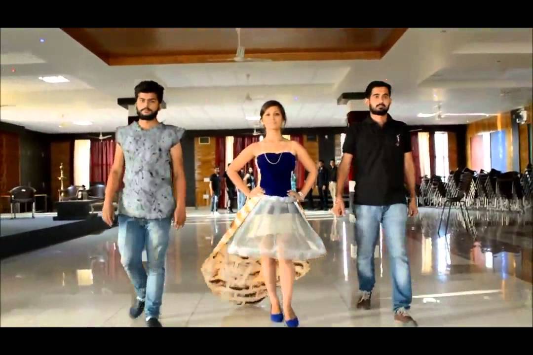 Z137 FASHION SCREENING VIDEO KNACK - YouTube