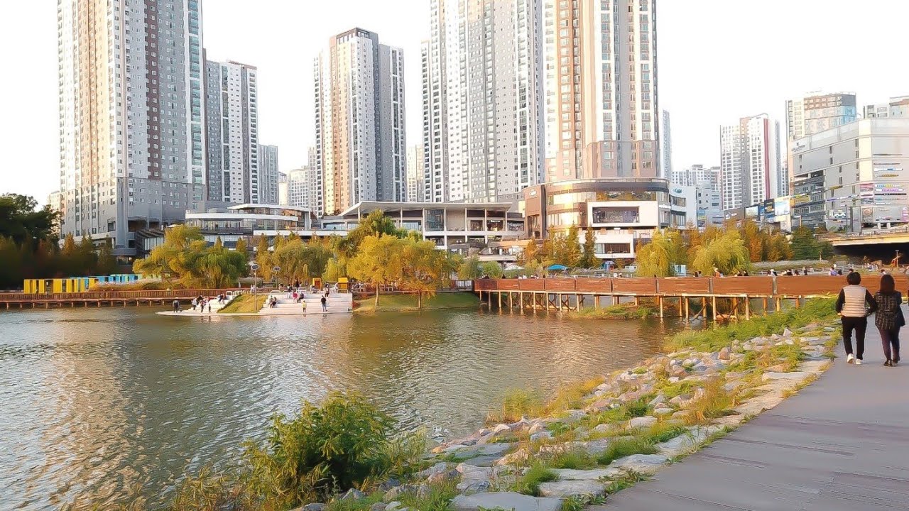 walking around Dongtan Lake Park, South Korea | 동탄호수공원 풍경 - YouTube