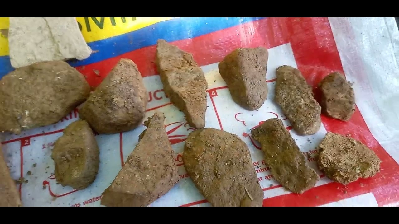 3 feet deep hole recoverd a broken stone , yamashita treasure. - YouTube