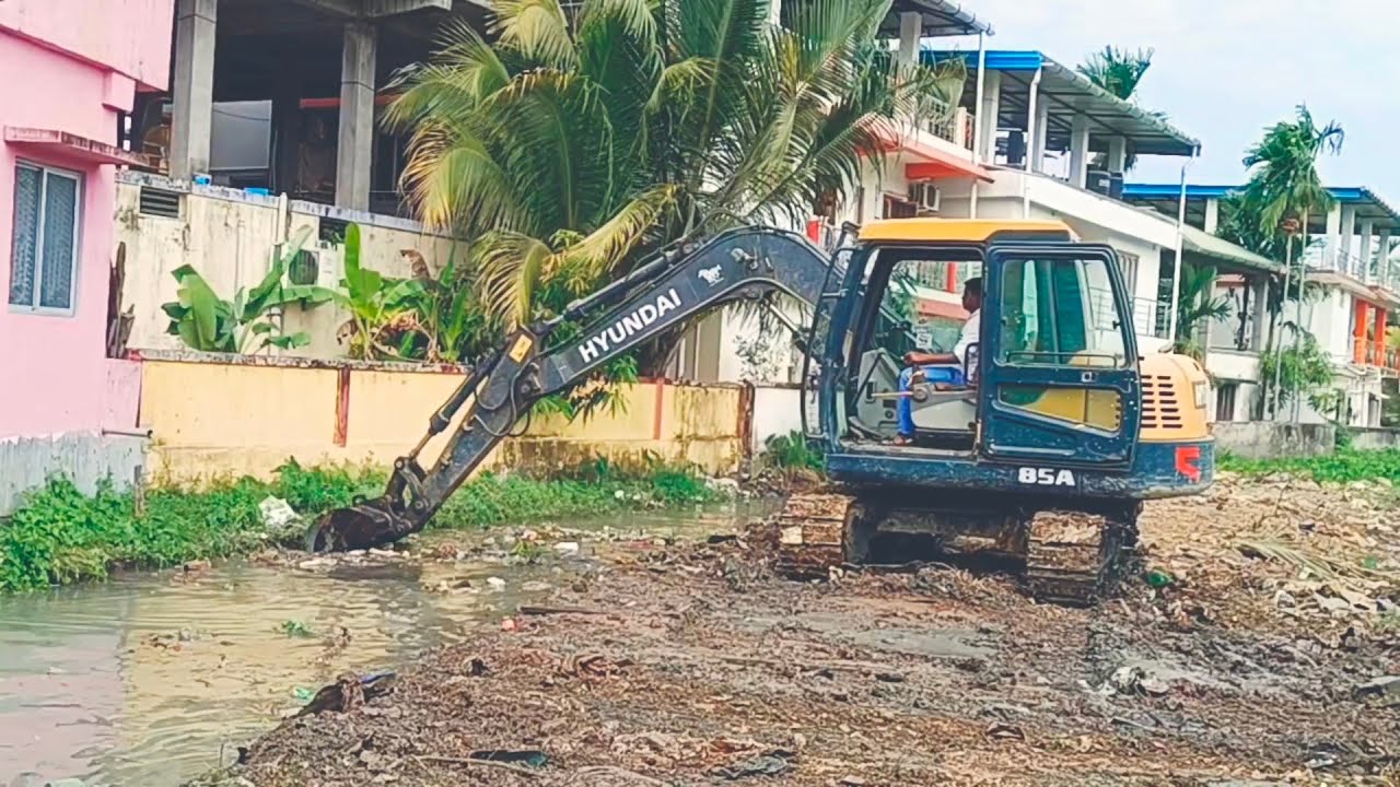 Excavator Hyundai 85A Smart Drain Cleaning Works | Excavator Machines ...