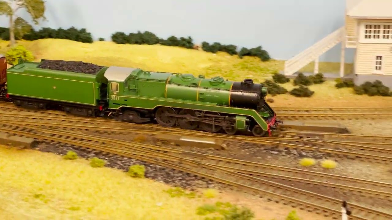 3813 a legendary NSWGR loco. Will it ever run again? - YouTube