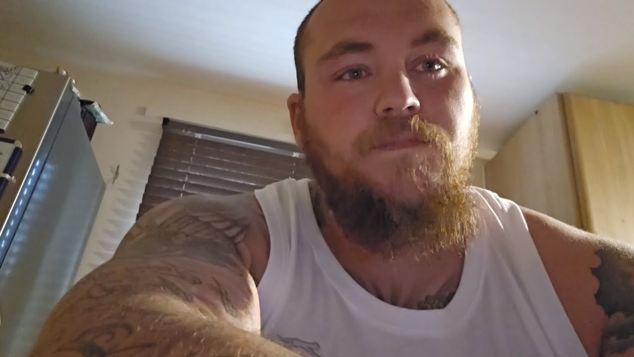 BRETT MAY NOVEMBER/ MATT LEGG FIGHT - YouTube