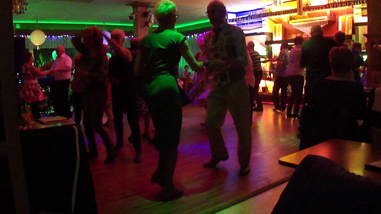 rocking navigators in het heidelicht postel Jan & Dymphie - YouTube