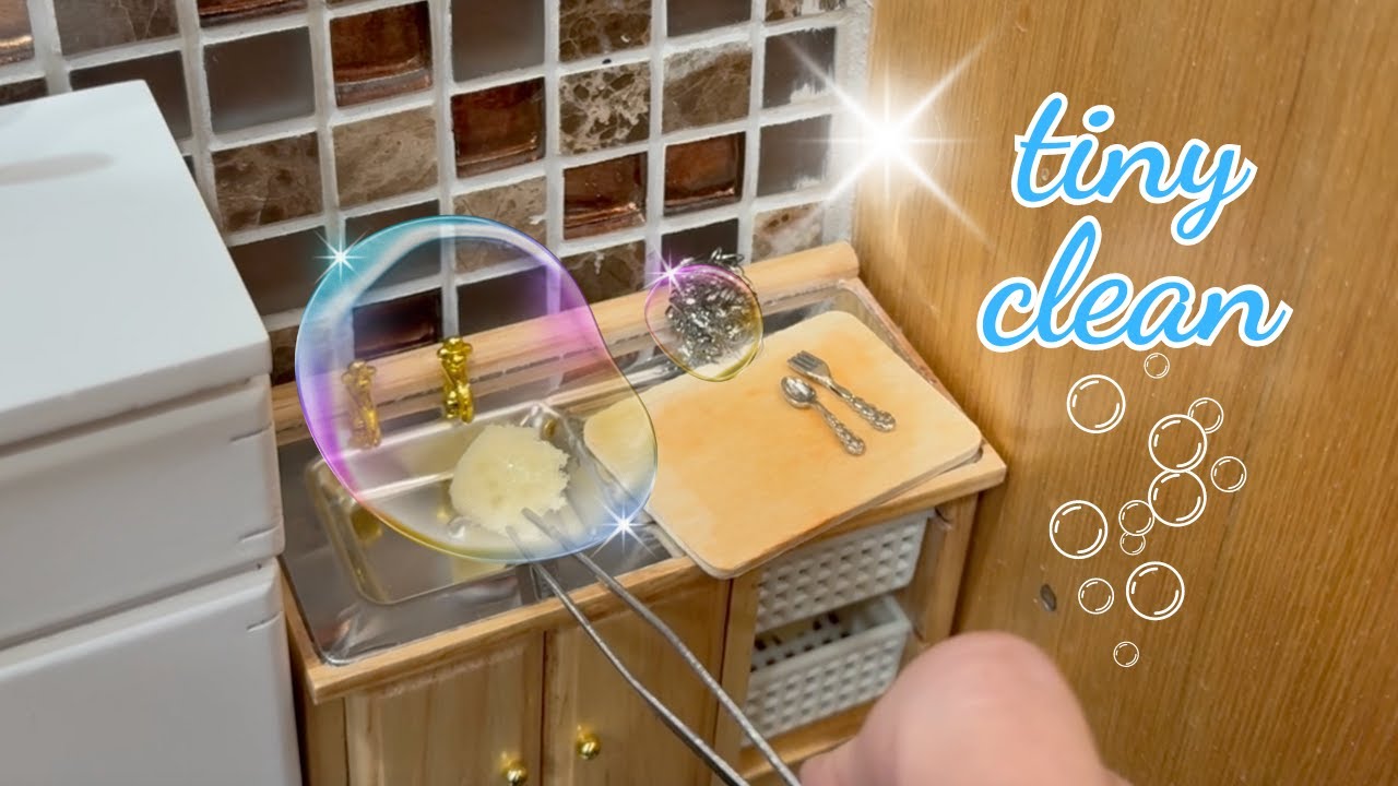 Tiny Kitchen Chop and Clean-Up #tiny #tinyfood - YouTube