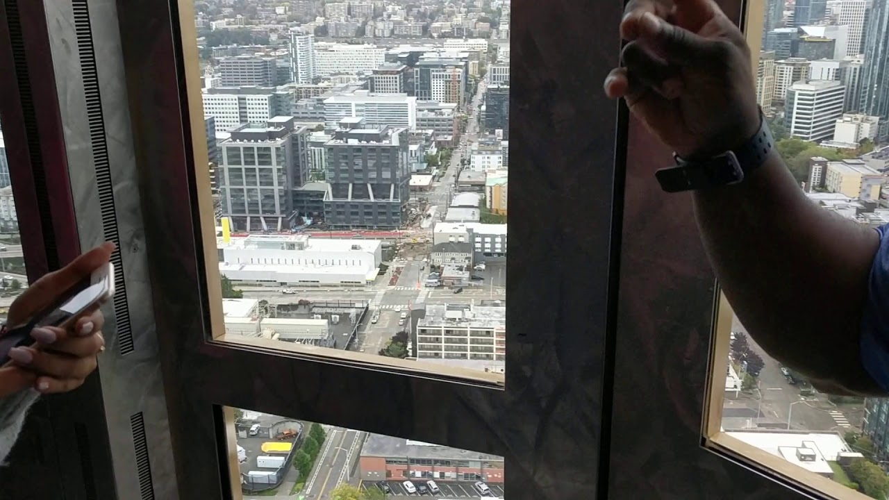 Seattle Space Needle elevator - YouTube