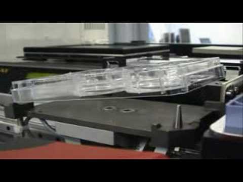 Hamilton Microlab STAR - Automated Cell Media Exchange - YouTube
