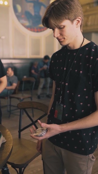 Next level card moves at Cardistry-Con by @Birrekar - YouTube