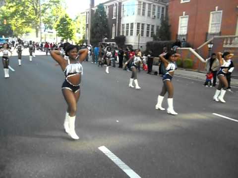 ELITE PRANCING PEARLS AND STONES @ JSU PARADE - YouTube