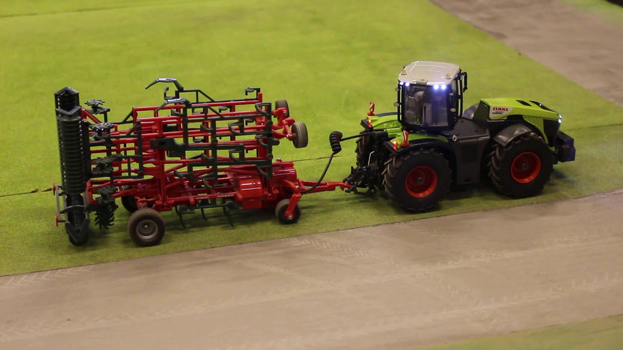 Siku Control Claas Xerion 5000 - YouTube