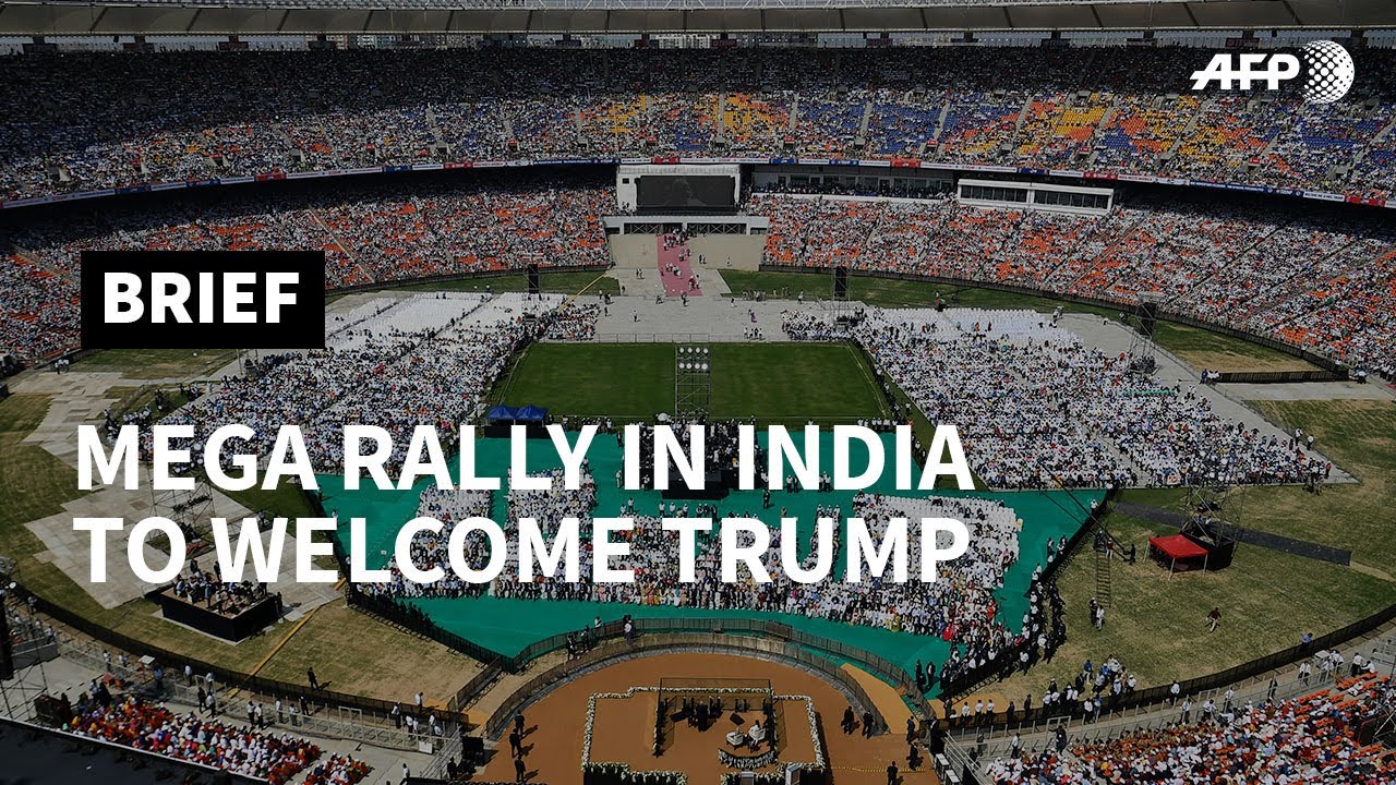 Spectators dance, cheer at mega Trump rally in India | AFP - YouTube