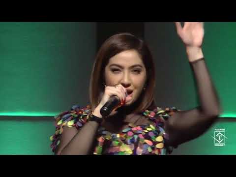 Севинч Муъминова бо беҳтарин сурӯди тоҷикӣ дар Душанбе\\Sevinch Muminova in Dushanbe