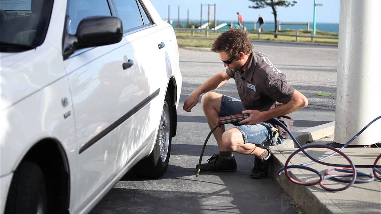 How to Check your Car's Tire Pressure - YouTube