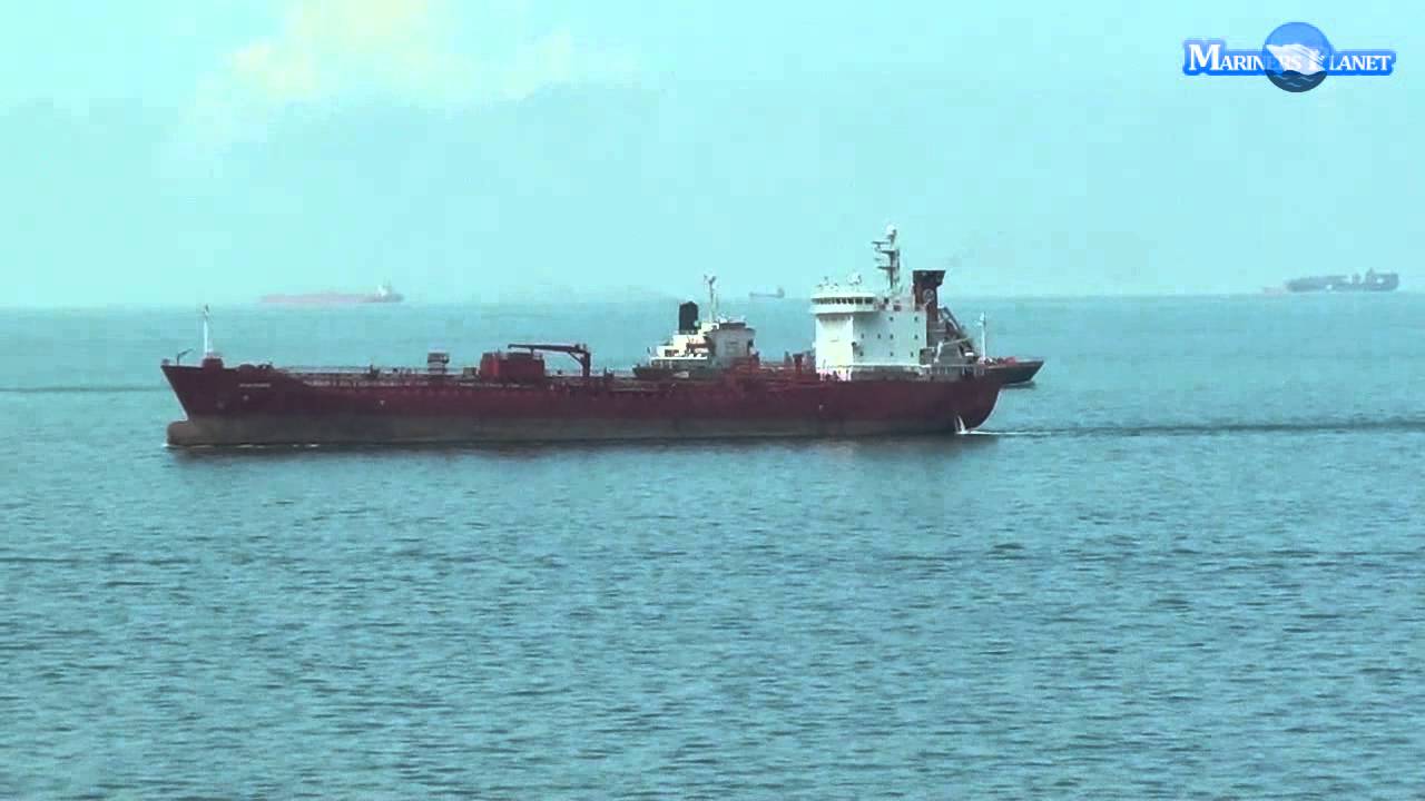 MERCHANT NAVY ORIENTAL SWAN OIL CHEMICAL TANKER SHIP - YouTube