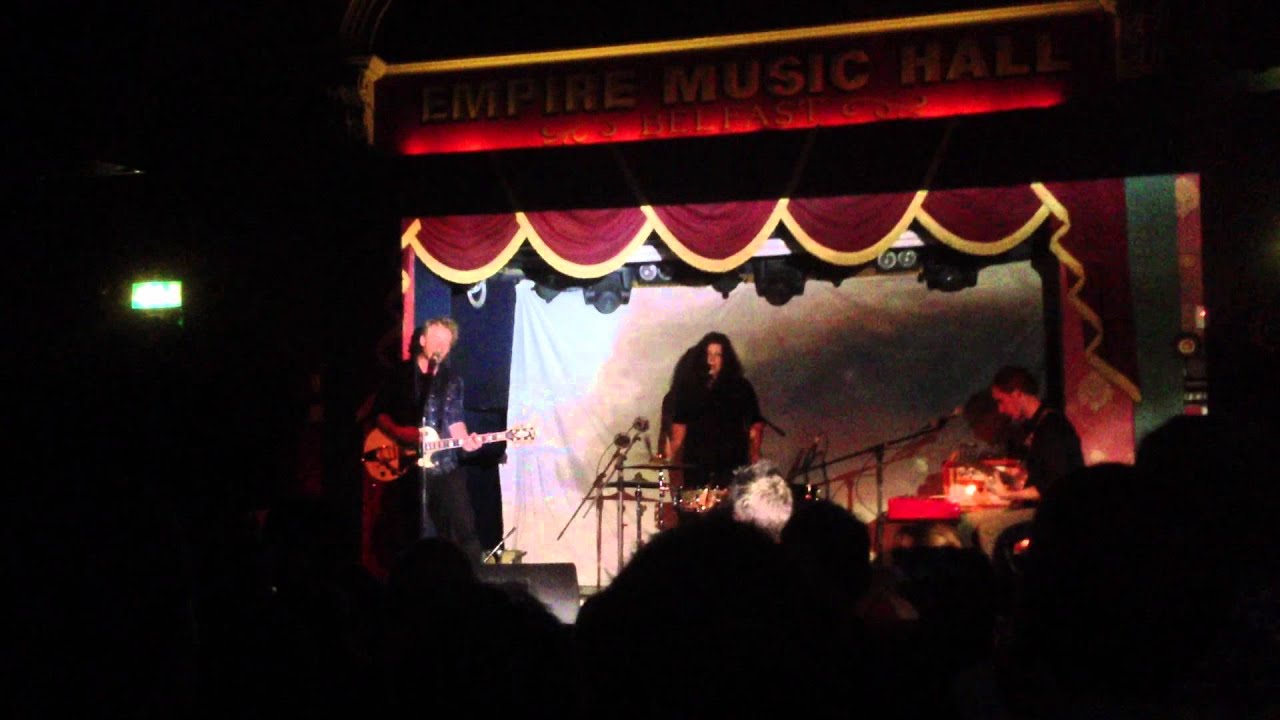 Low - Murderer (Belfast, 21-08-2013) - YouTube