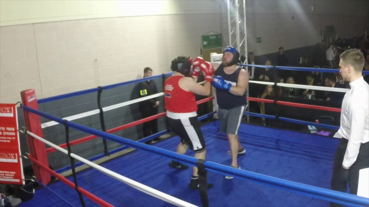 Ultra White Collar Boxing | Weston Super Mare | Ruari Brown Vs Duncan ...