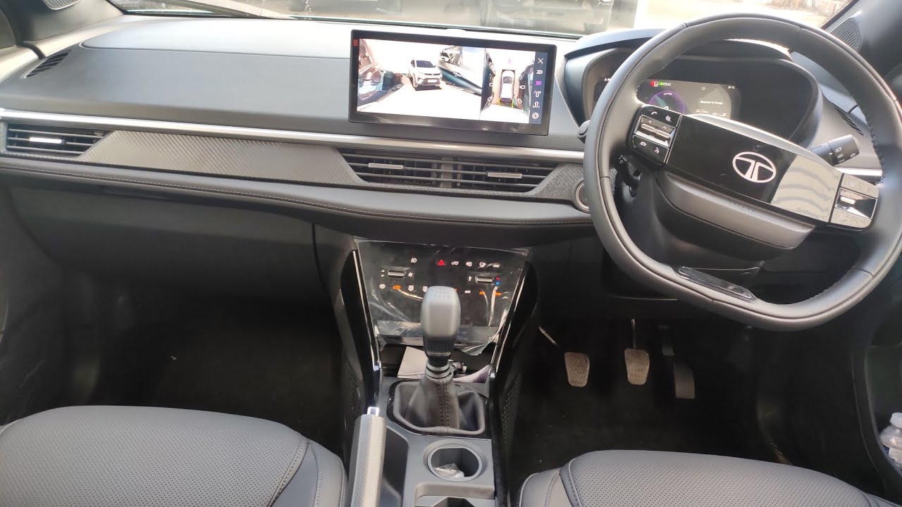 Nexon iCNG fearless Plus Panasonic sunroof Interior and exterior view ...