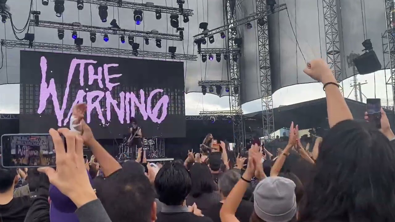 THE WARNING - EVOLVE (Paulina’s scream) | Tecate península (10/15/2022 ...