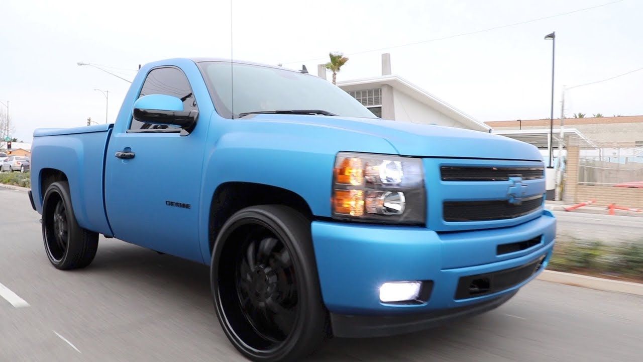 WRAPPING MY SINGLE CAB SILVERADO IN 3M METALLIC BLUE - YouTube