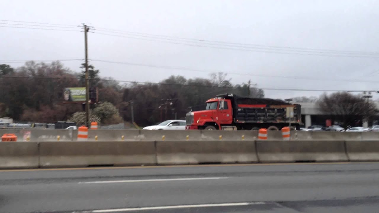 Volvo/Autocar ACL64 dump truck - YouTube