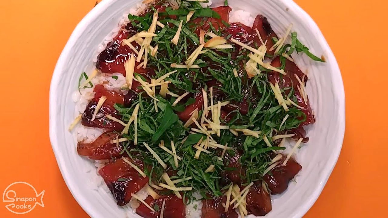 Japanese Sushi with Marinated fish. Tekone sushi is a local dish of Mie ...