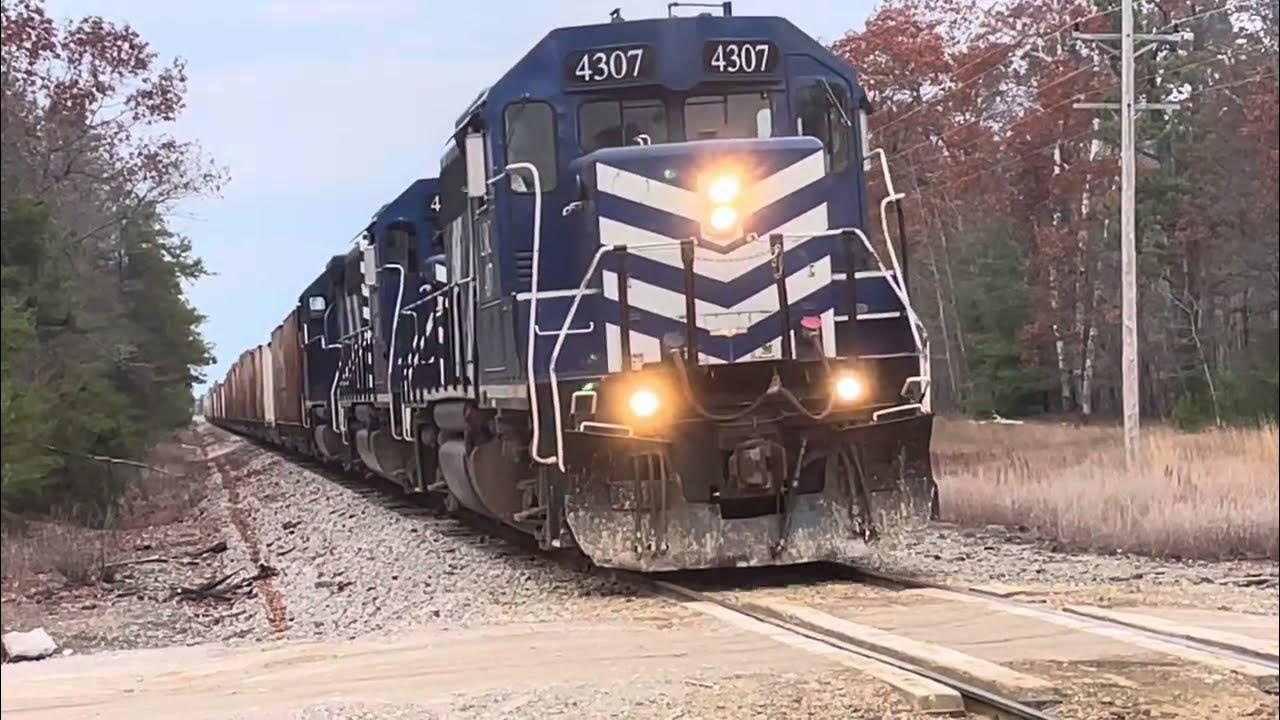 LSRC 4307, LSRC 4305 & LSRC 4308 Southbound through Alpena, Mi - YouTube