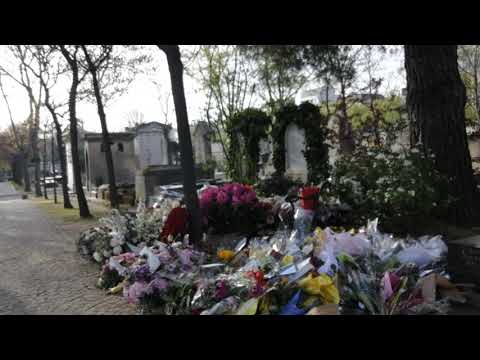 TOMBE DE JACQUES DEMY ET D'AGNÈS VARDA AU CIMETIÈRE DU MONTPARNASSE