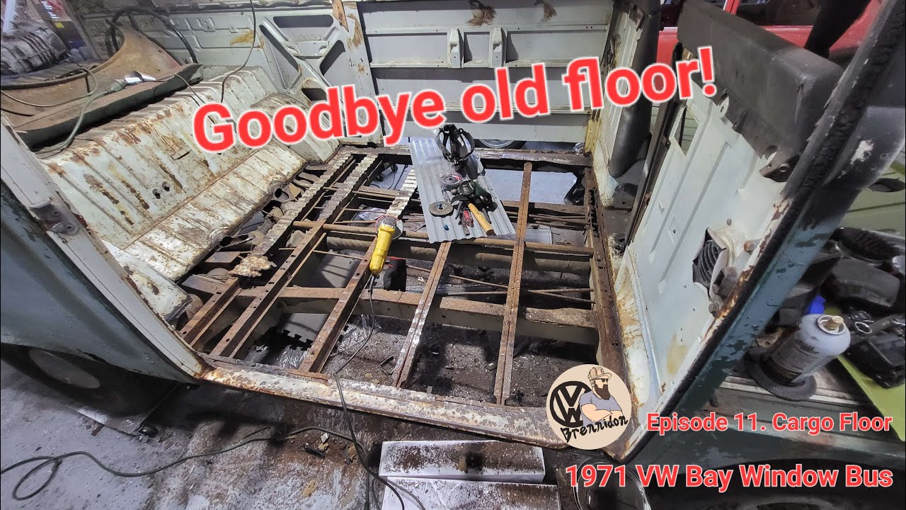 1971 T2 Volkswagen Bay Window Bus Ep. 11 Cargo floor removal. - YouTube