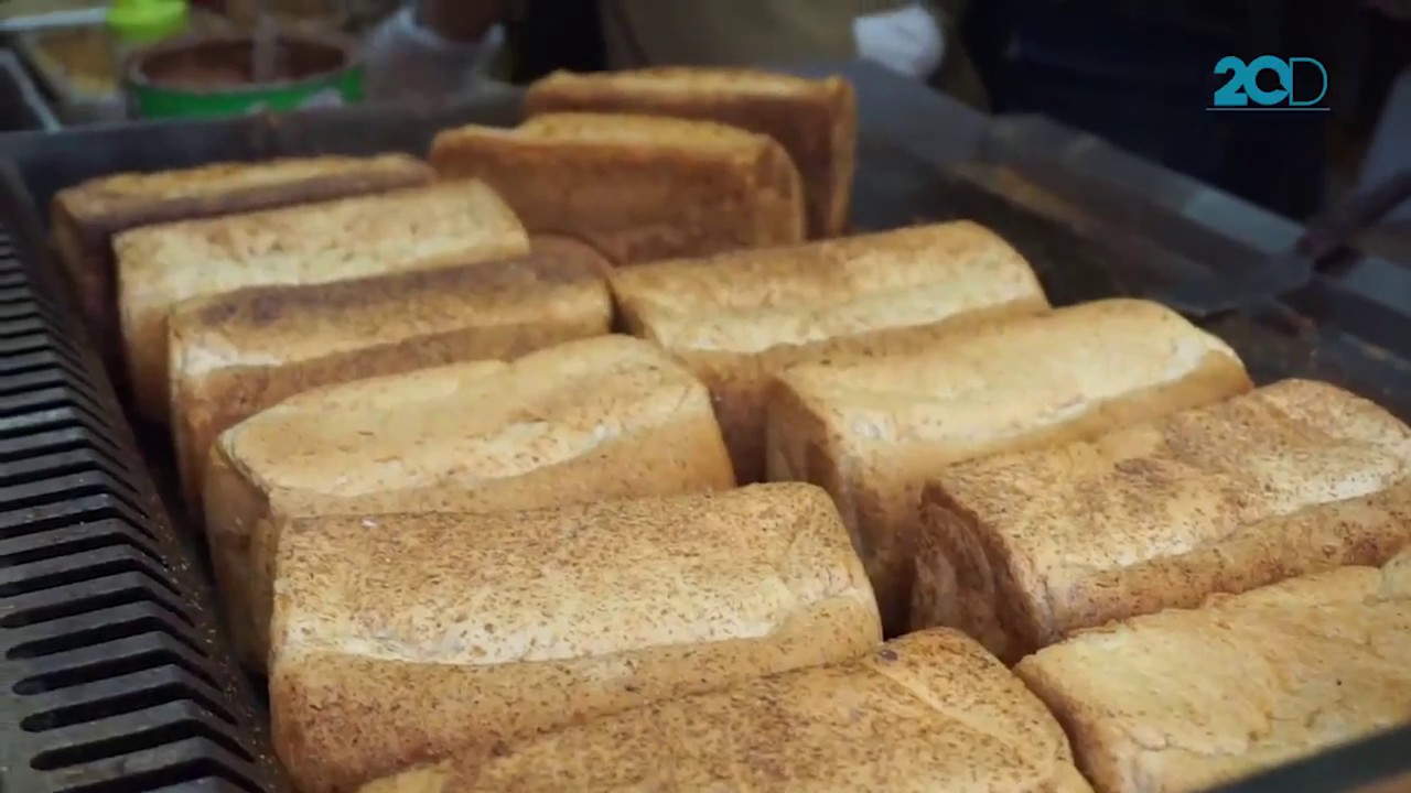 Mau Mencicipi Roti Nogat, Antre 1,5 Jam Dulu! - YouTube
