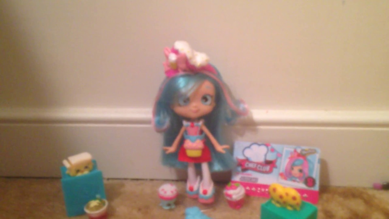 Shopkins: Opening Up Jessie Cake Shopkin - YouTube