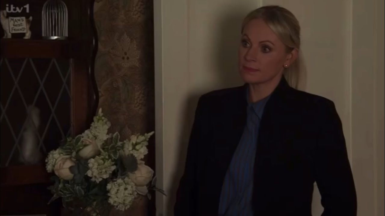 DS Lisa Swain scenes • 20/11/2023 - YouTube