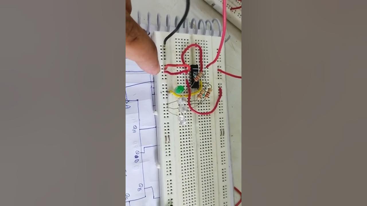 4-bit asynchronous binary counter by using IC 7493 practical 2022 - YouTube