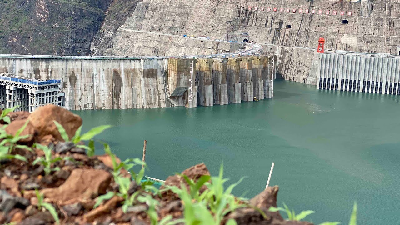 Baihetan Hydropower Station's first batch of generating units goes into ...