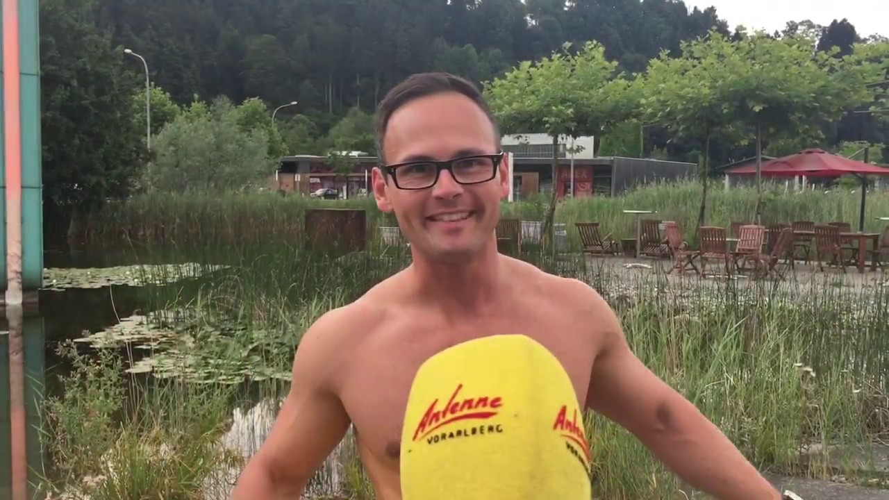 Martin Veith kühlt sich im Studioteich ab! - YouTube
