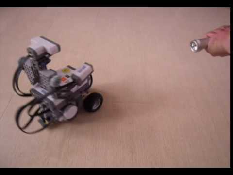 LEGO NXT and HiTechnic IR seeker test - YouTube