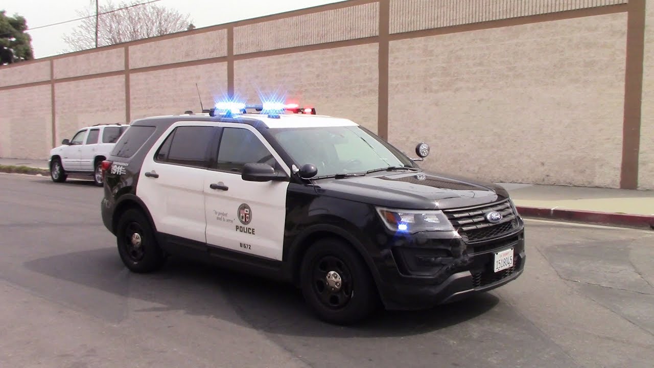 LAPD Newton Units Responding Code 3 - YouTube