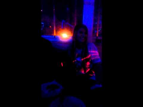 Defne Defnem zor bela....