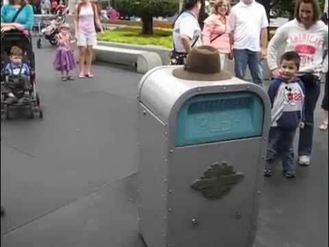 PUSH the talking trash can Disney 2012 - YouTube