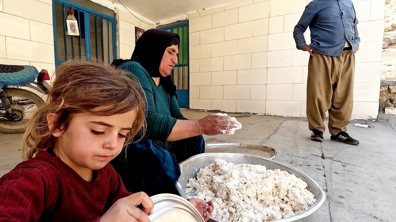 The most traditional way of making curds in Iranian tribes part 2 - YouTube