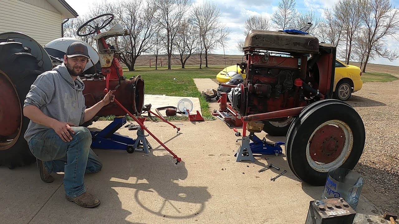 Ford Jubilee Input Shaft Seal Replacement - Time To Split The Tractor ...