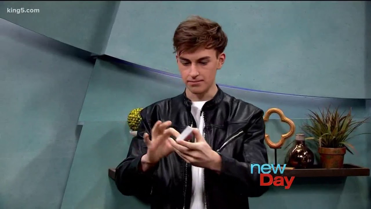 Magician Matthew Laslo performs - New Day Northwest - YouTube