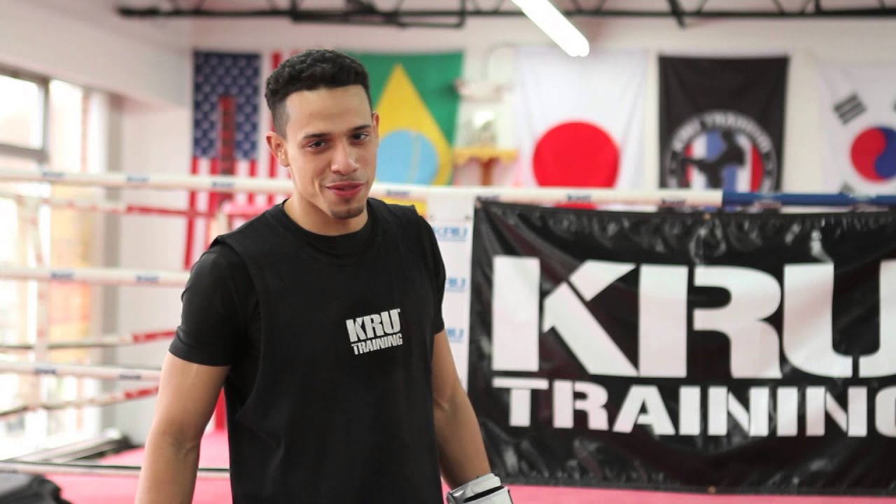 KRU Muay Thai Clip - Liver Punch w/ Eric Utsch - YouTube
