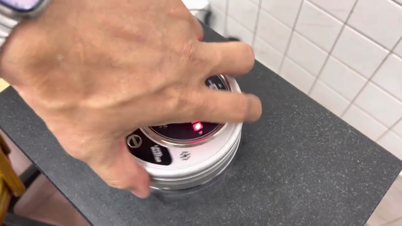 日本 BIG DAISHOWA(大昭和) LVM-01 雙軸精密水準器使用方式及現場校正方式 - YouTube