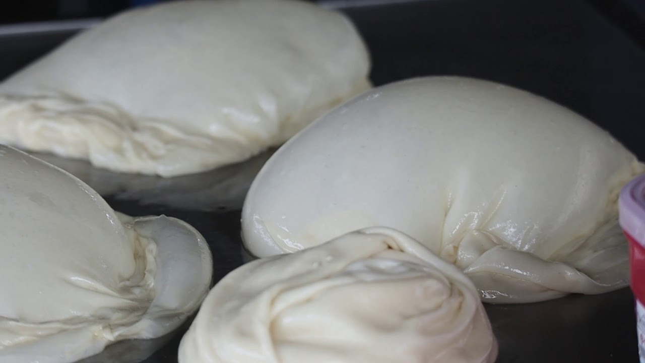 Flying Roti Canai @ Mamu Roti Canai, Pie Village Cafe, Penaga - YouTube