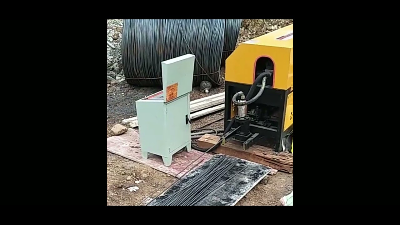 Steel Bar Straightening and Cutting Machine - YouTube