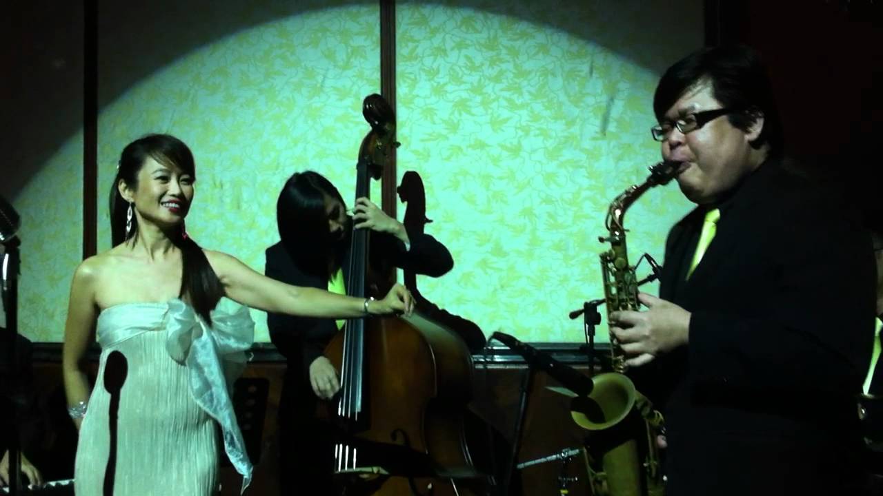 Alexandra Hsieh sings Ye Lai Xiang : www.highnotes.com.sg - YouTube