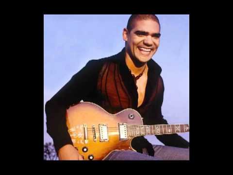 Julio Nava - Tanto que me Cuido Mama - YouTube