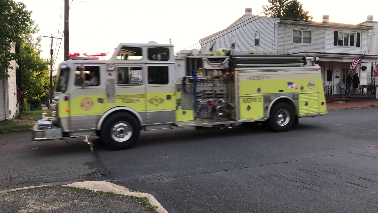 2019 Friendship Fire Company #1 Englewood firetruck parade - YouTube