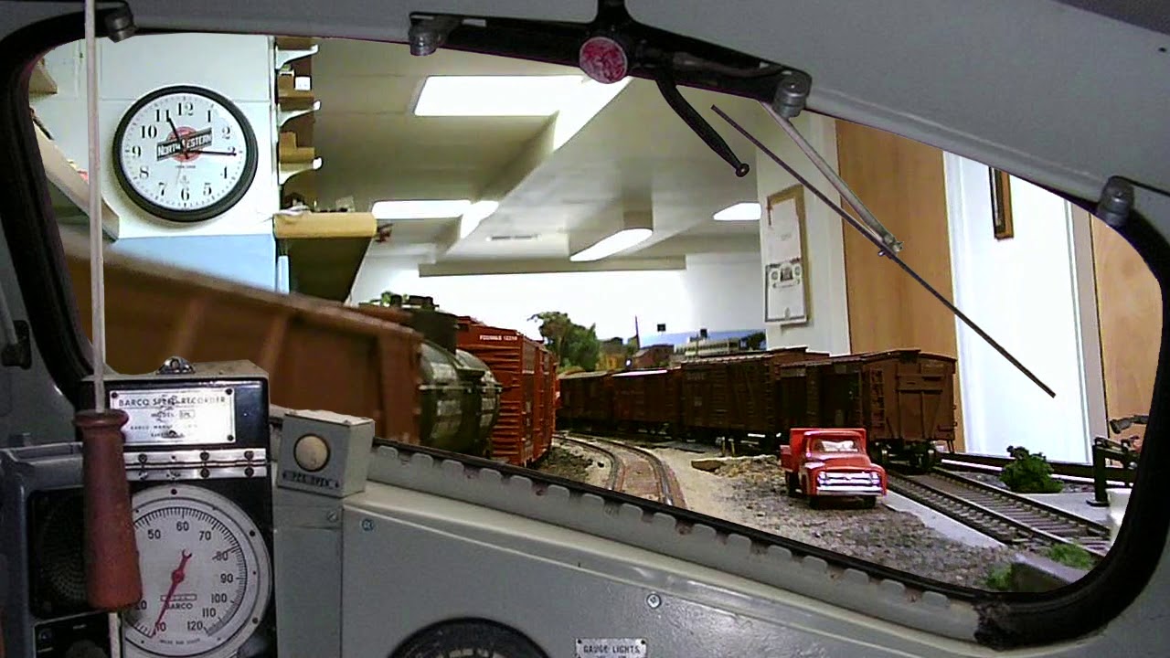 Ron's Railroad from the F7 cab - YouTube