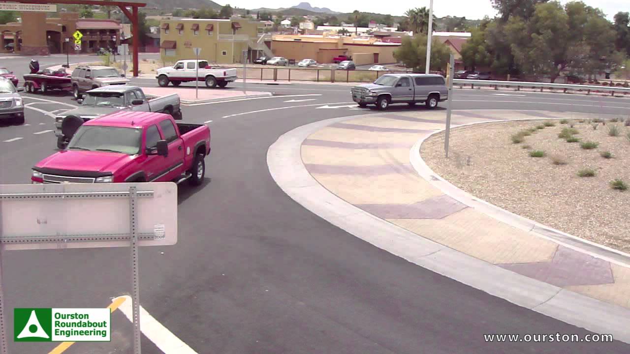 Wickenburg, Arizona Truck Traveling Through Roundabout - YouTube