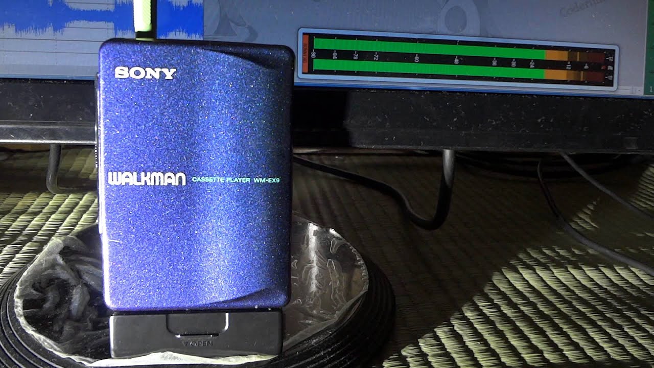 SONY WALKMAN WM-EX9で音楽再生 - YouTube